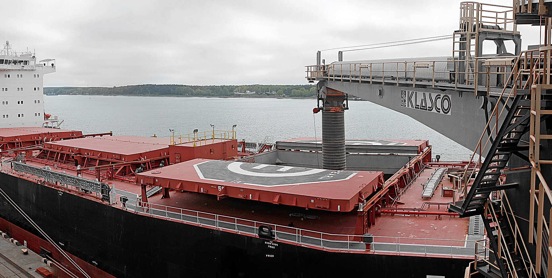 Ship Loaders - fast and safe | SMB